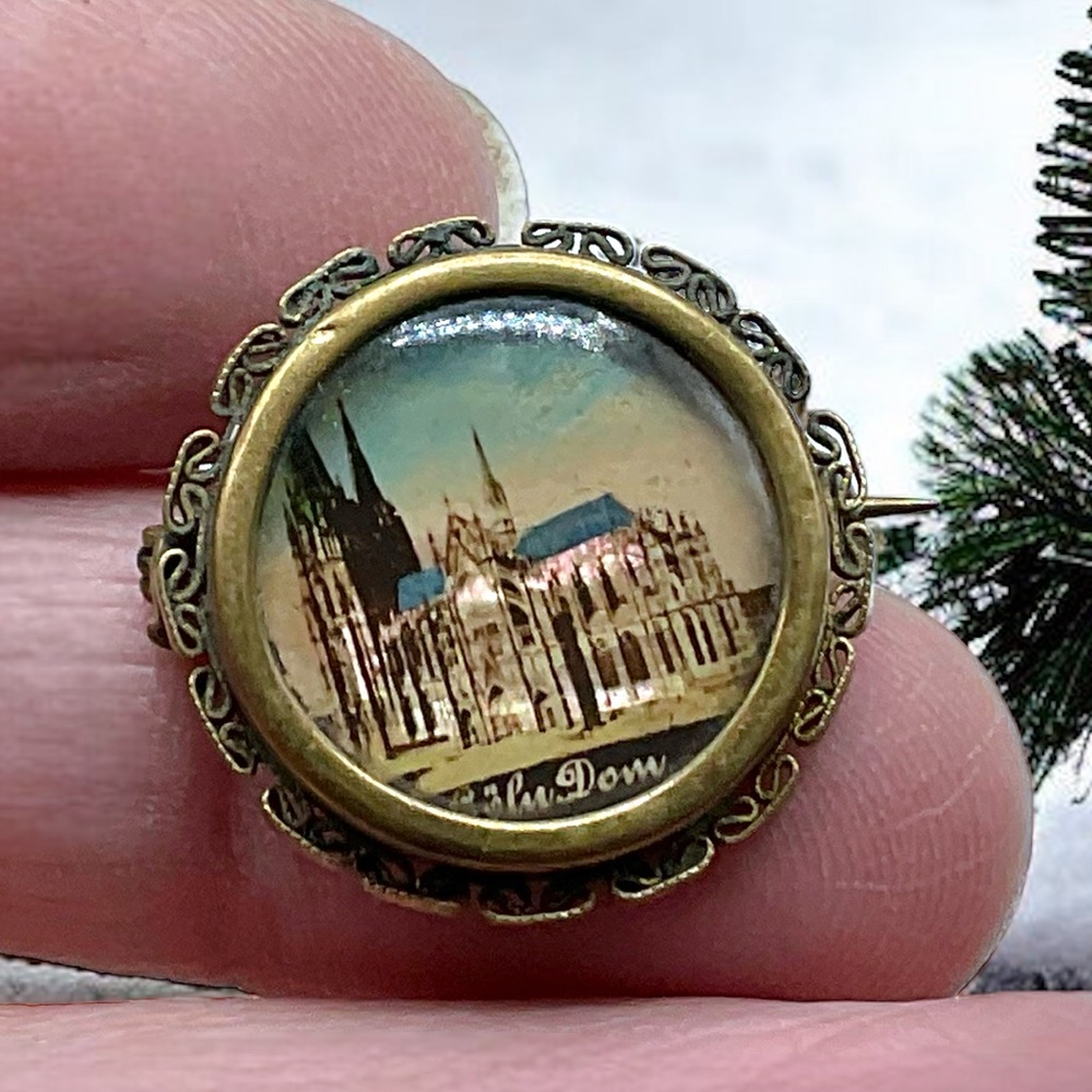 Antique German Cologne Cathedral Pin/Brooch - Gem